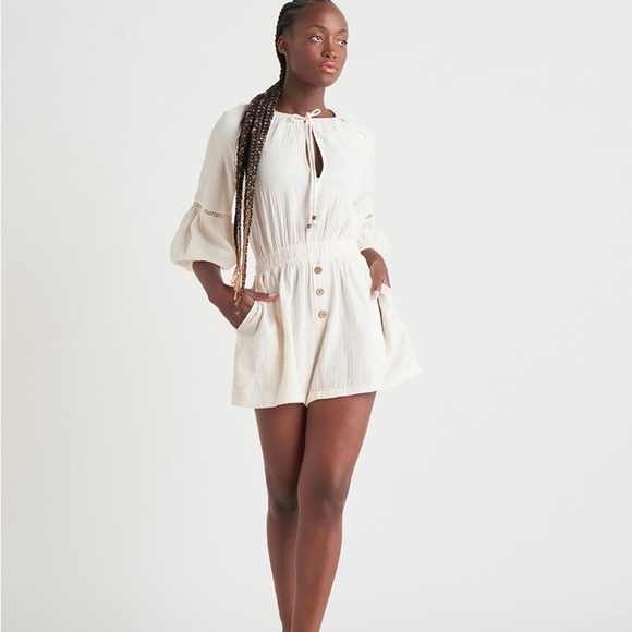 Dex | Pants & Jumpsuits | Dex Crochet Detail Button Up Romper Nwt ...